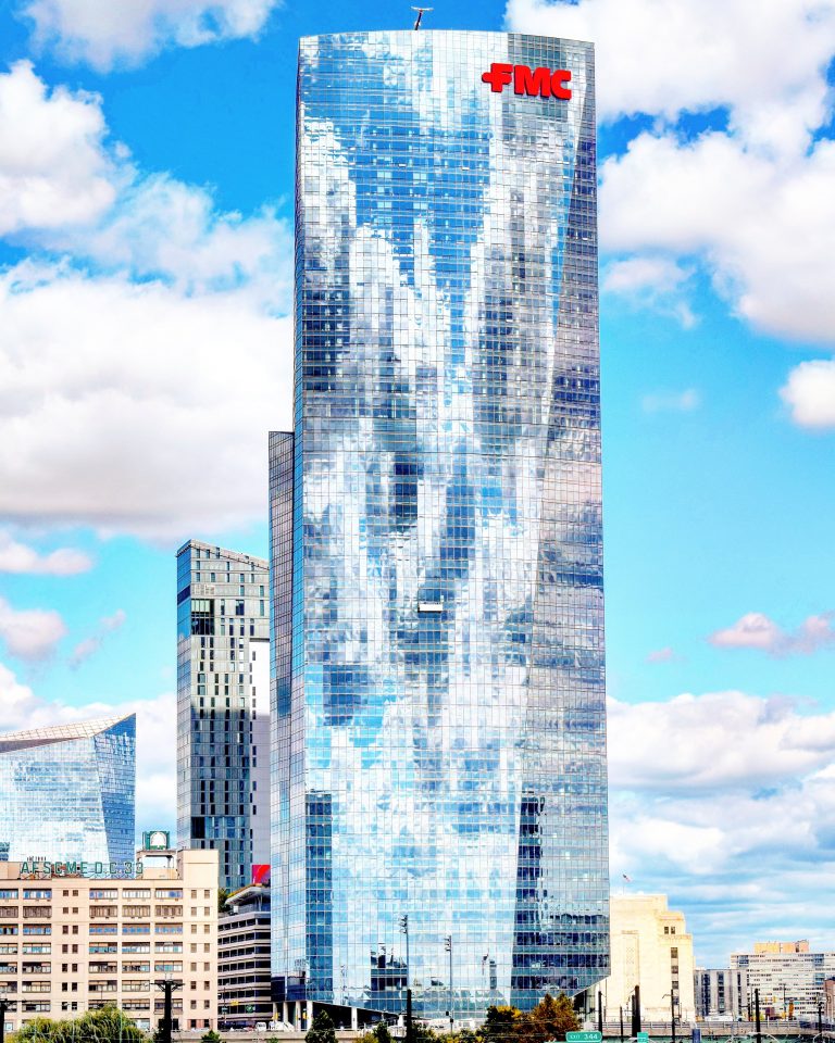 A Look Back at How FMC Tower Elevated the West Philadelphia Skyline ...