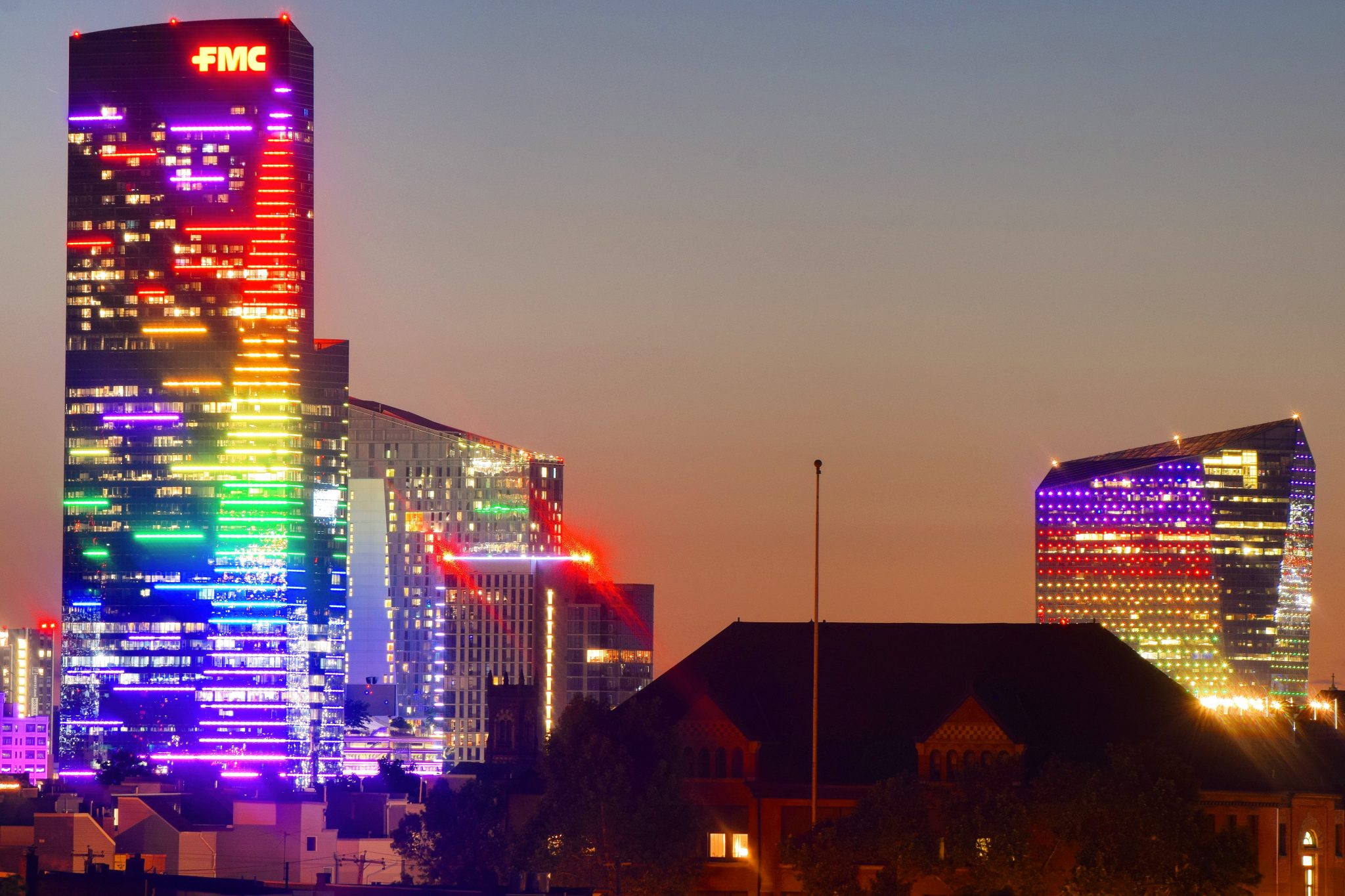 A Look Back at How FMC Tower Elevated the West Philadelphia Skyline ...