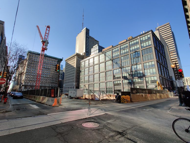 Crane Erected at 1101 Chestnut Street for the Jefferson Specialty Care ...