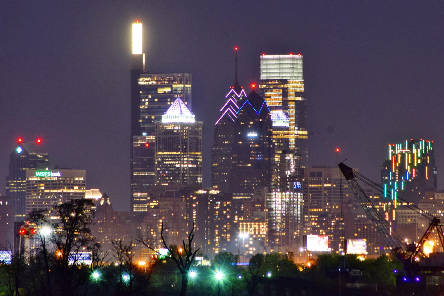 New Lighting Schemes Decorate Philadelphia Skyline at Night ...