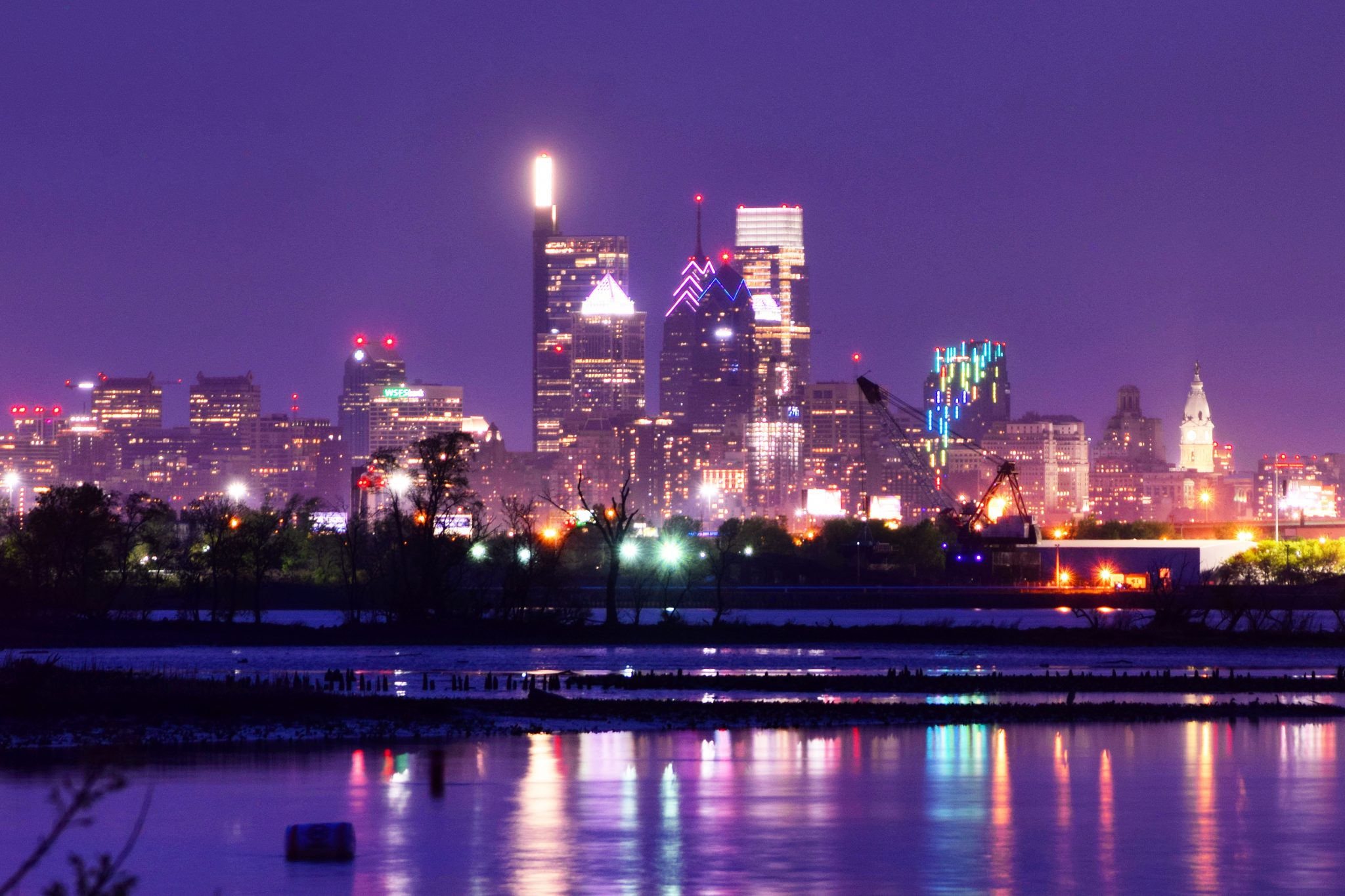 New Lighting Schemes Decorate Philadelphia Skyline at Night ...