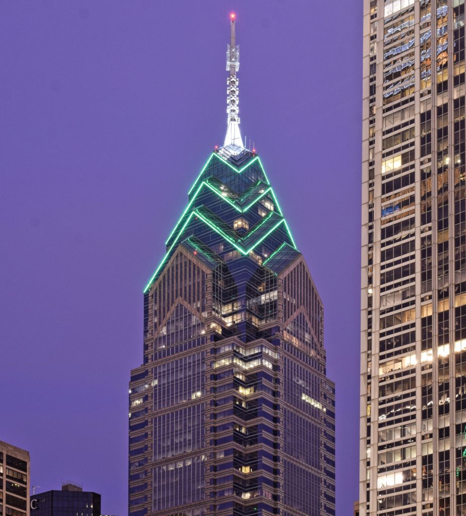 Philadelphia YIMBY Observes Decorative Lighting at One Liberty Place in ...