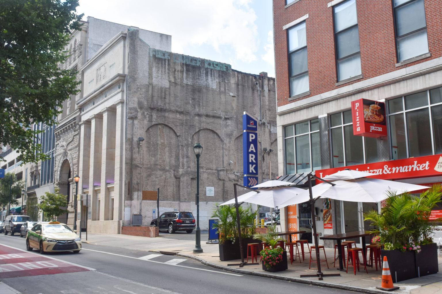 Still No Signs of Progress at Dormant Development Site at 709 Chestnut ...