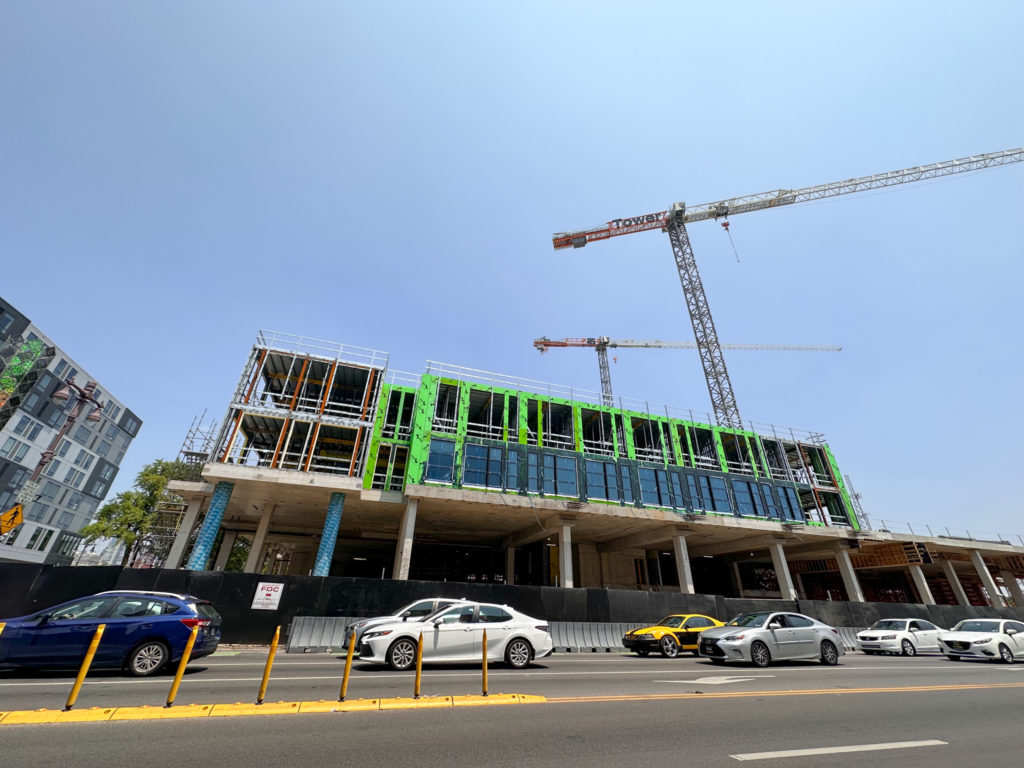 Construction Continues at Broad and Washington at 1001 South Broad ...